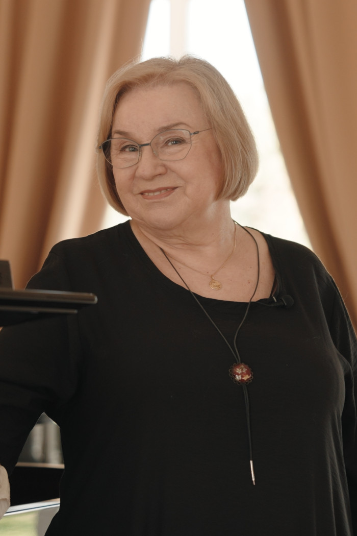Artis.tv | Pokalbis su operos primadona Irena Milkevičiūte